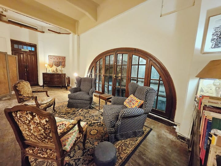 Palacio Salvo. Amplio Loft - Montevideo