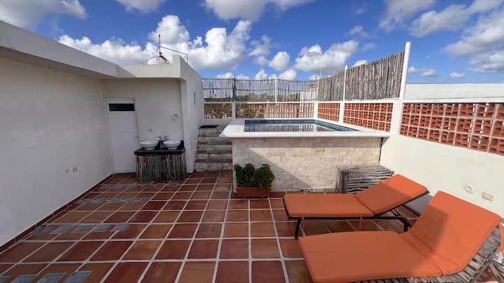 Exclusive Stay With Rooftop & Private Pool - Cancún