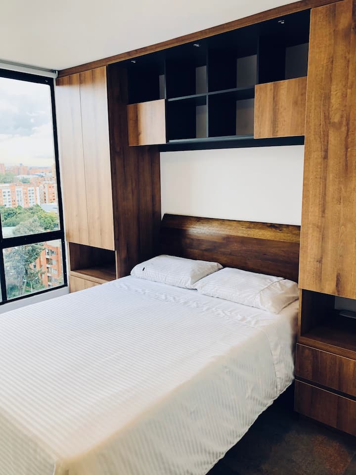 Piso 14 Mazuren 35% Off Semanal / 45% Off Mensual - Bogota