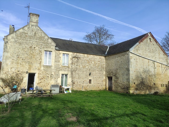 Maison Campagne Suisse Normande - ibis Falaise Coeur de Normandie