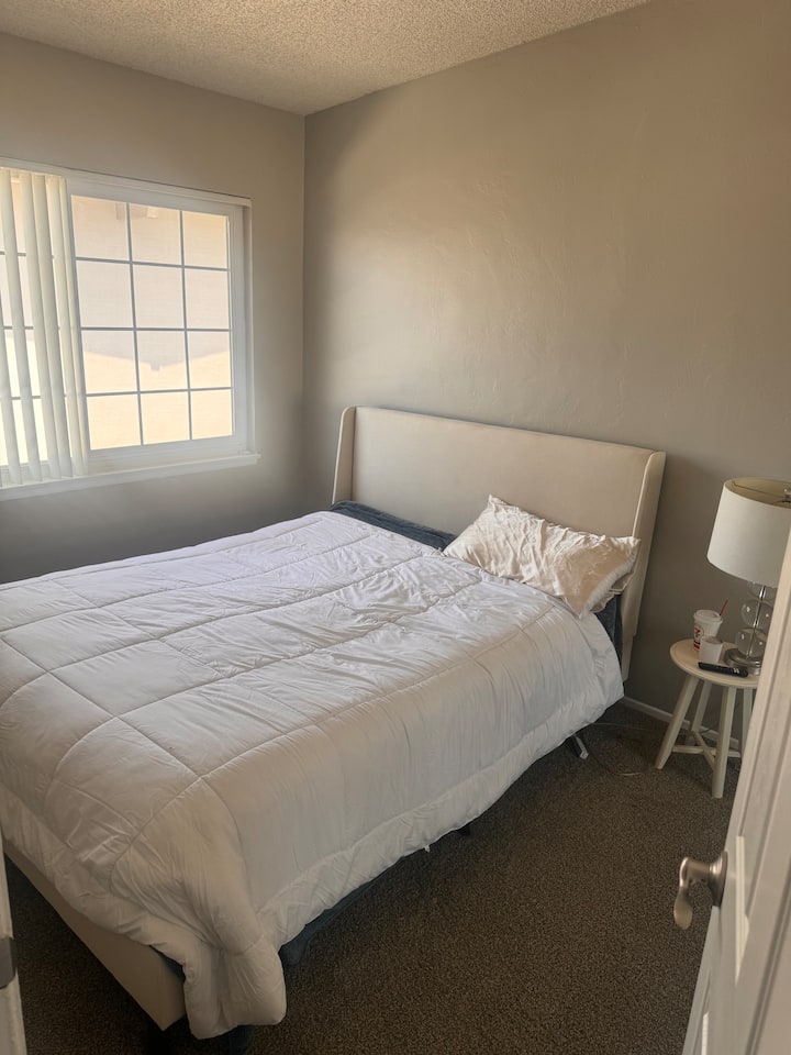 Private Room At Imperial Beach - Imperial Beach, CA