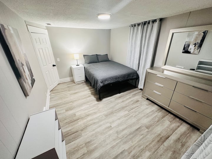Roc Master Room Near Airport And Hospitals - Rochester, NY