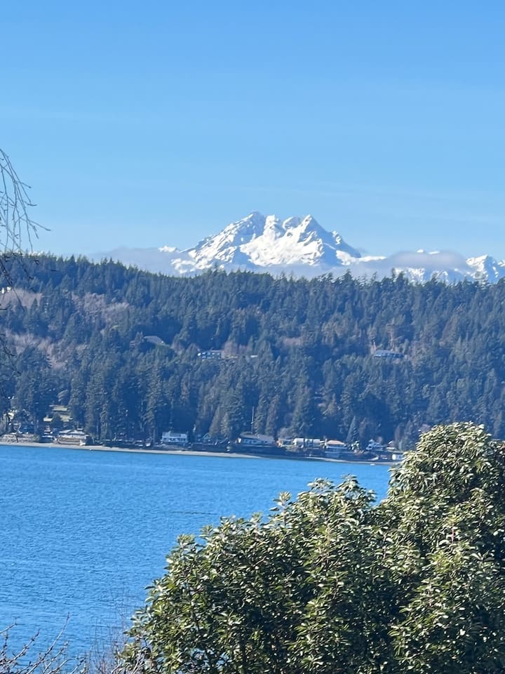 Farmhouse With Amazing View - Silverdale, WA