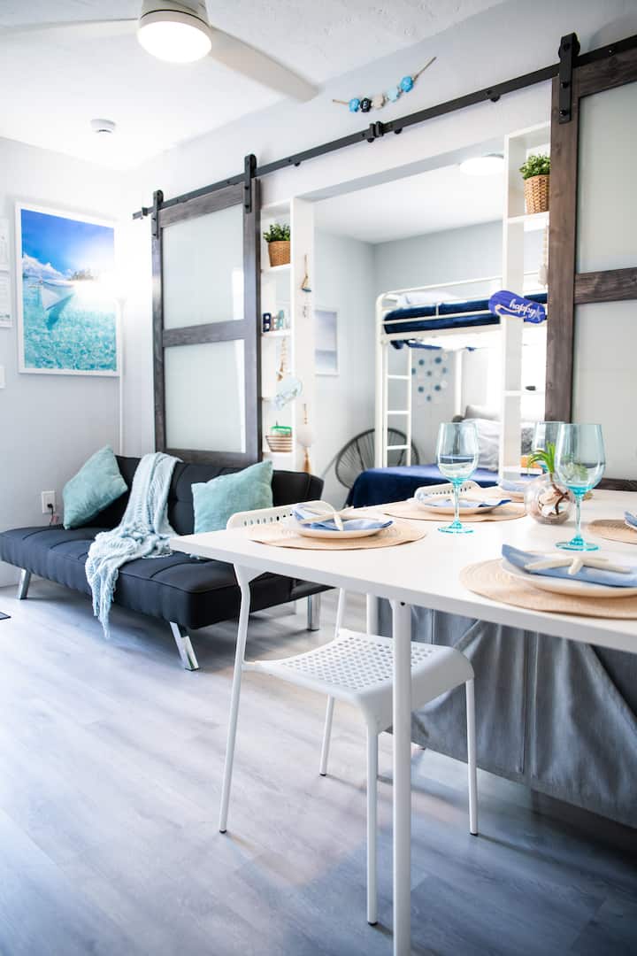 Beach #2 - Only A Few Steps To The Beach With Pool - Hollywood, FL