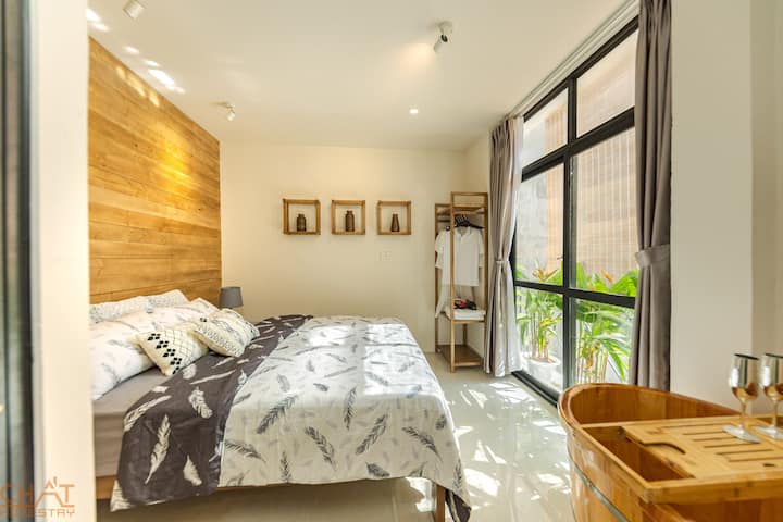 Serene Stay| Balcony| Free Laundry - Hanoi