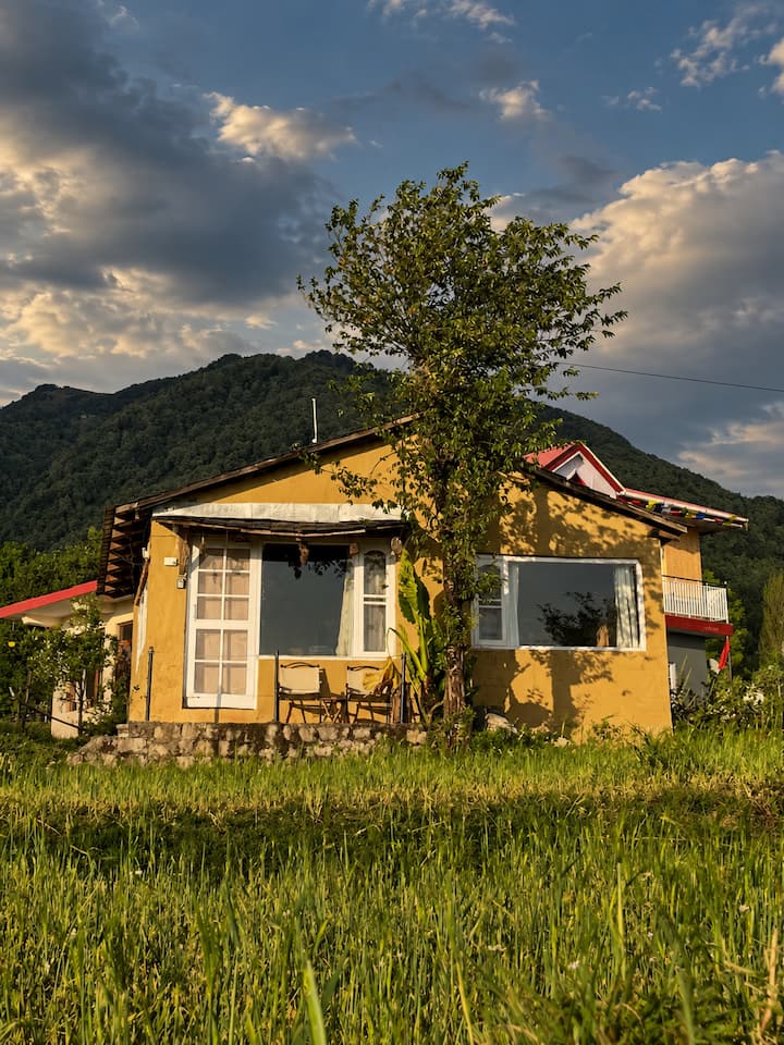 Cottage Story Mudhouse Independent Cottage On Farm - Bir