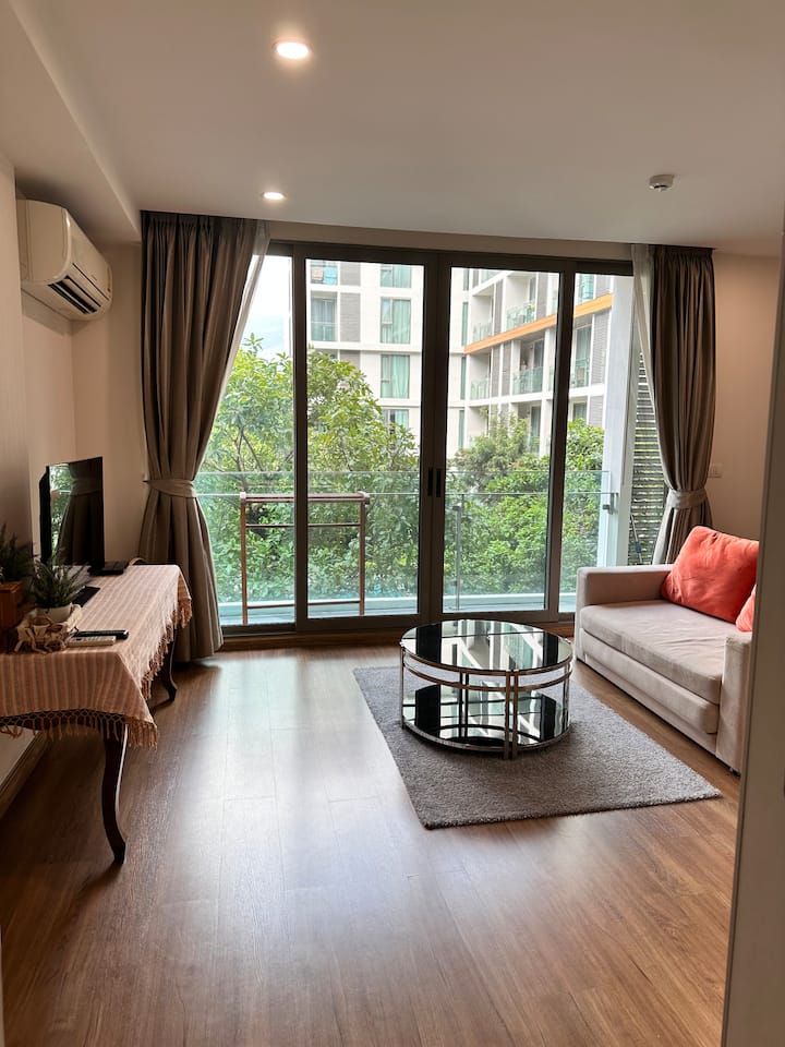 1 Bedroom+ Sofa-bed Luxury Condo @ Nimmana - San Sai District