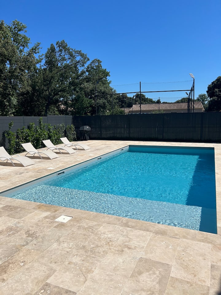 Logement Avec Piscine Privée - Orange