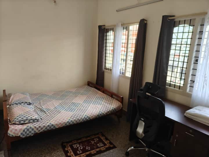 1bhk In Hassan | Wi-fi, Kitchen, Workspace,balcony - Hassan