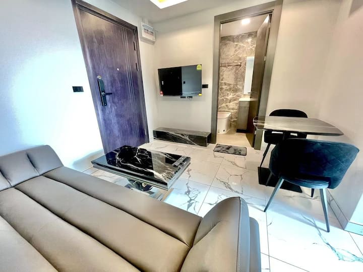 057新房芭提雅市区月租房/24小时安保/可以做饭洗衣服拎包入住 - 파타야