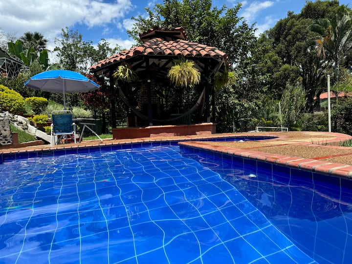 Chalet– Piscina, Jacuzzi Y Privacidad En Manizales - Chinchiná
