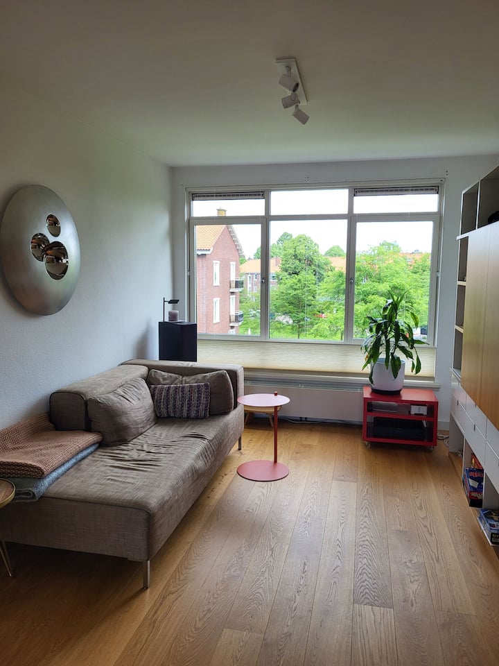 Licht En Ruim Appartement Op Stille Plek - Scheveningen