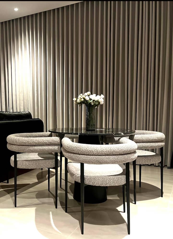 4 Bedroom Luxury Hotel Apartment - Riyadh