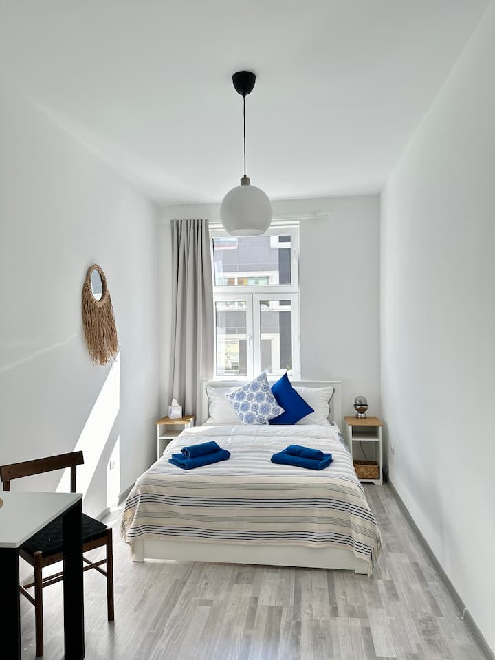 Blue Shades Inspired Apartment - Wien