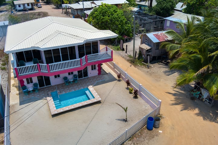 Studio: Walk To Culture & Bars Beach Pool - Belize