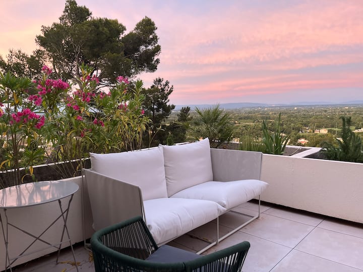Appart Spacieux Terrasse - Villeneuve-lès-Avignon