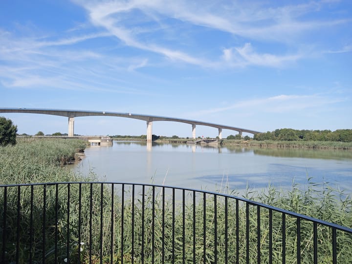 Spacieuse Maison  Calme à 15 Mins De La Mer - Rochefort, France