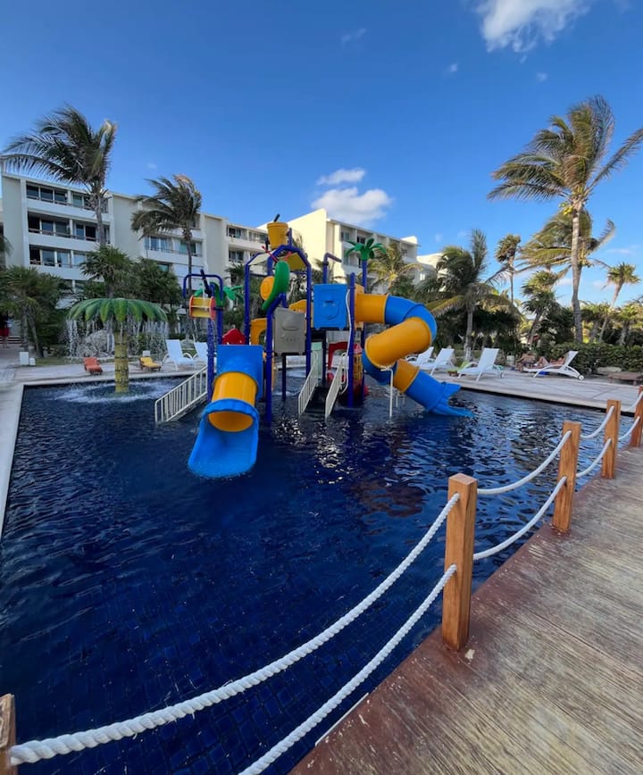 Departamento Con Vista Al Mar Cancún Z.hotelera. - Cancún