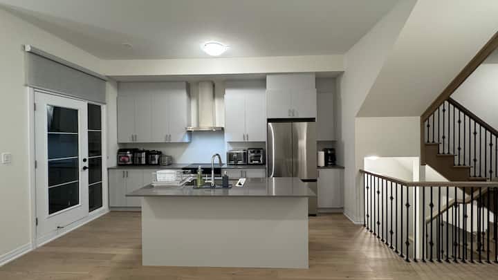 Vaughan Woodbridge 44 Whole Townhome - Vaughan