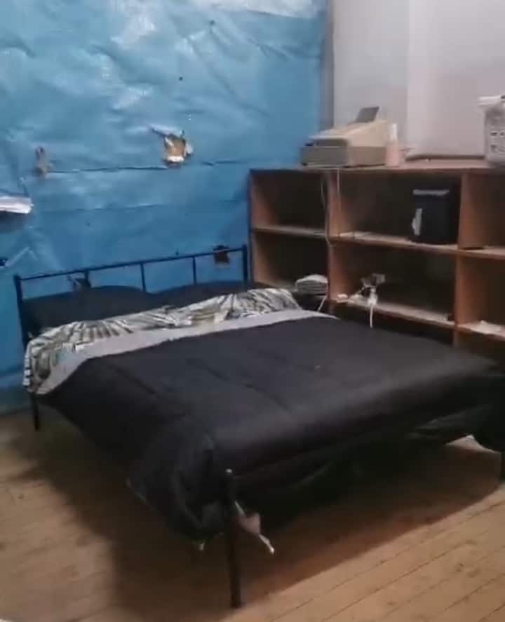 Simple Room - Ouyen