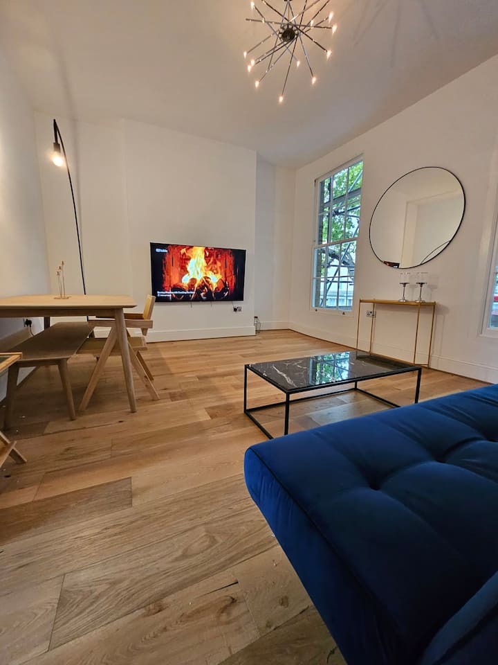 4 Bed Apa C-london (Waterloo) -
