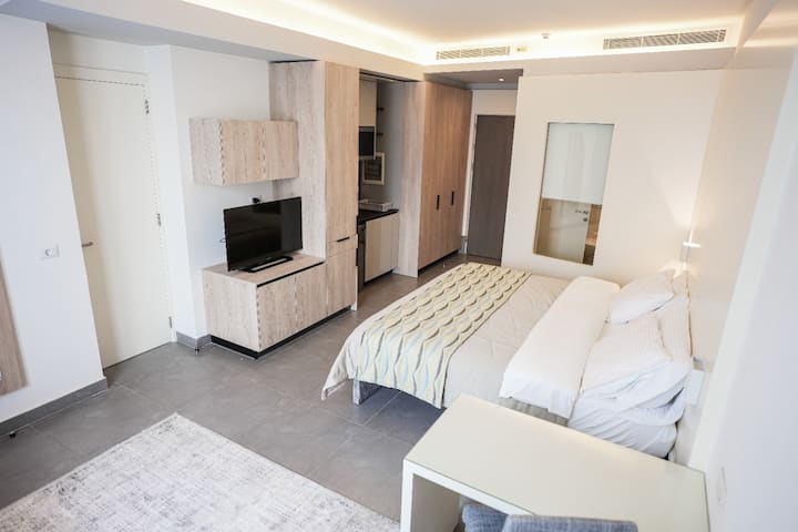 Deluxe Studios Rent Mar Mikhael - Beirut