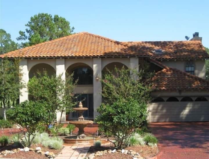 Luxurious Tuscan Lake House - Conroe, TX