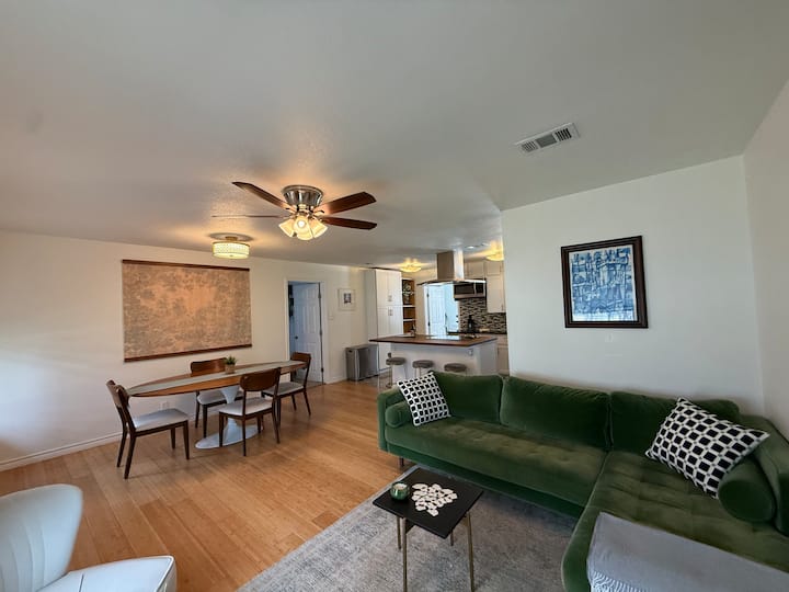 Cute House Close To Downtown, Easy Transit Access - Austin, TX