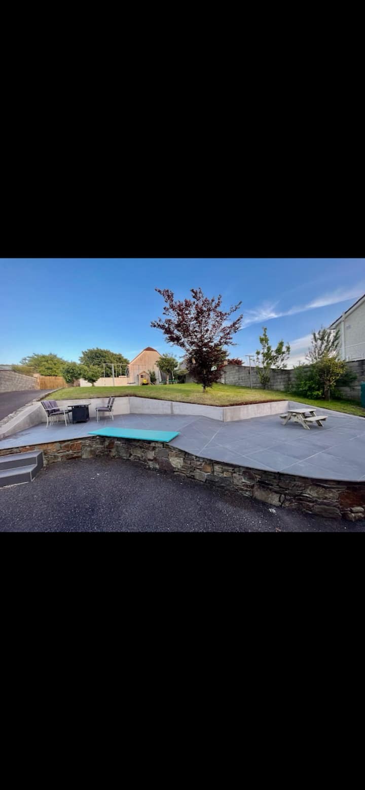 4 Bed Crosshaven Home. Walking Distance To Village - Cork