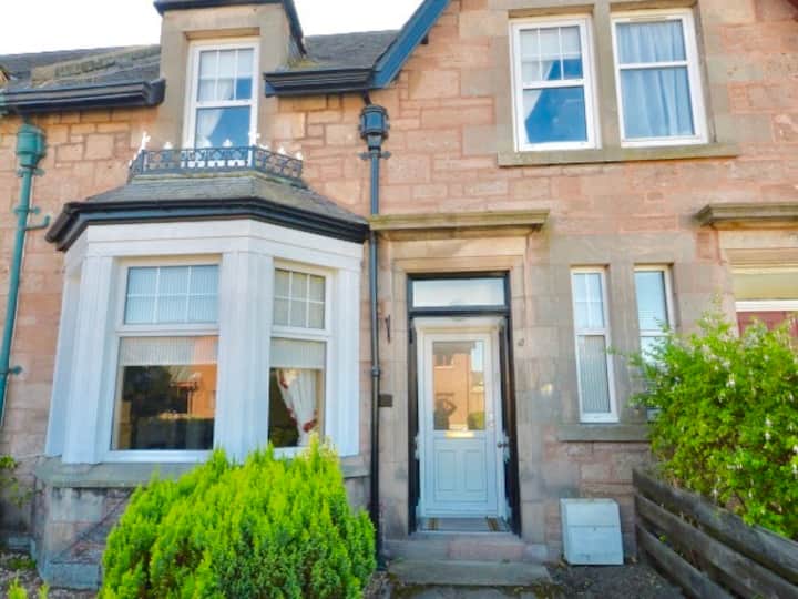 City Centre 5 Bedroom House - Inverness
