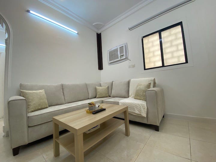 Appartement Spacieux Pour 7 Personnes à 1,3 Km - Saudi Arabia