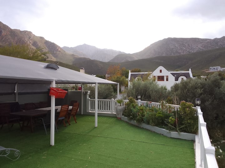 The Olive Forest Garden Loft - Montagu