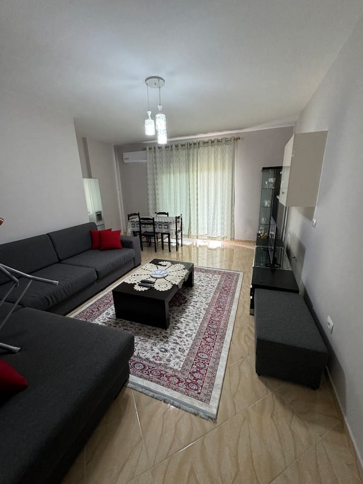 Rajvis Apartment - Vlorë