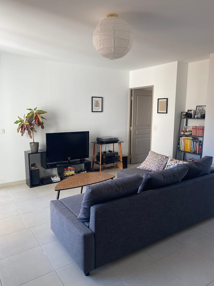 T2 Dans Le Panier Avec Garage - Marseille