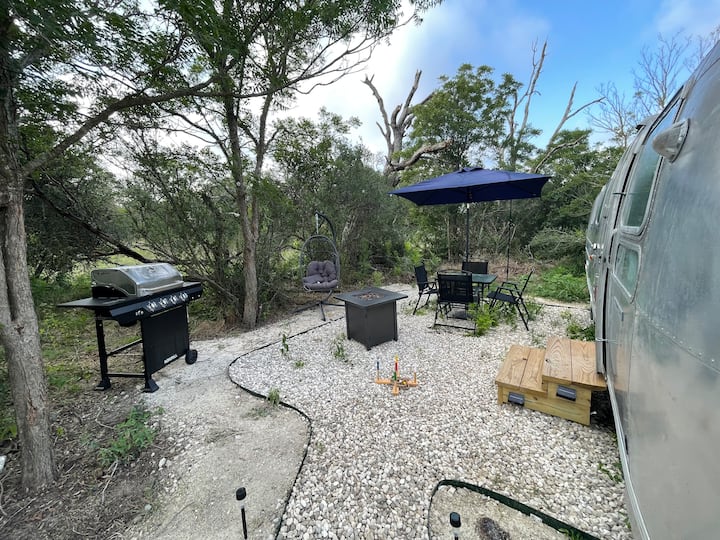 Ranch Glamping Close To Town In Classic Airstream - Fredericksburg, TX