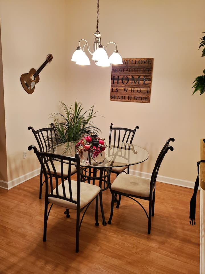 Charming House In Palm Harbor - Palm Harbor, FL