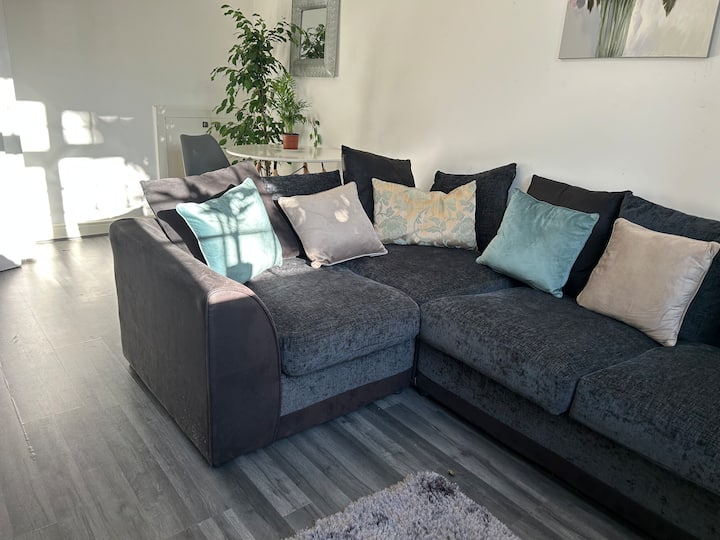 Modern, Elegant & Stylish House - London