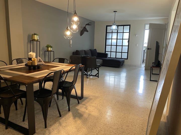 Suite Fórum 2 / Facturamos - León