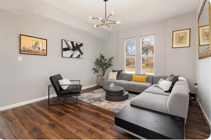 Downtown Views-prime Location! - Covington, KY