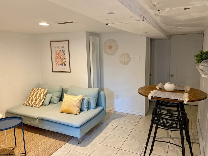 Cozy Toronto Midtown Basement Apartment - Toronto