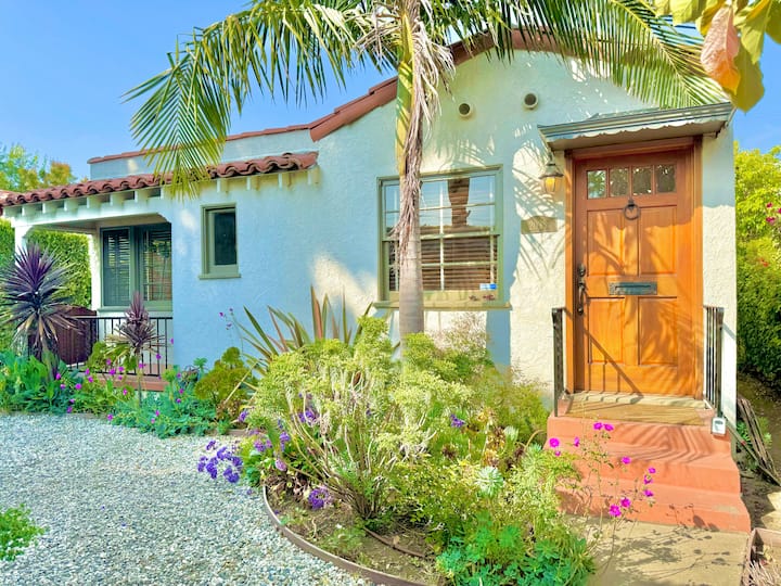 4 Bedroom + 2 Bathroom House By Sawtelle / West La - Santa Monica, CA
