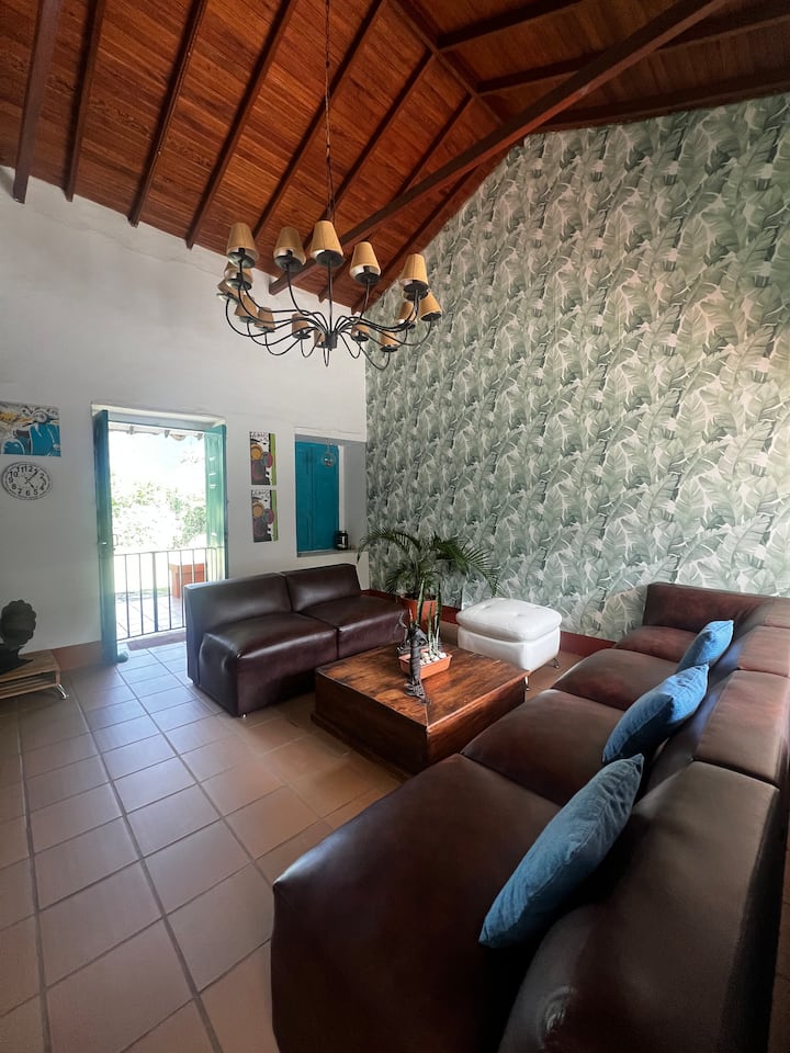 Valhalla Hospedaje Campestre - Habitación Familiar - Copacabana