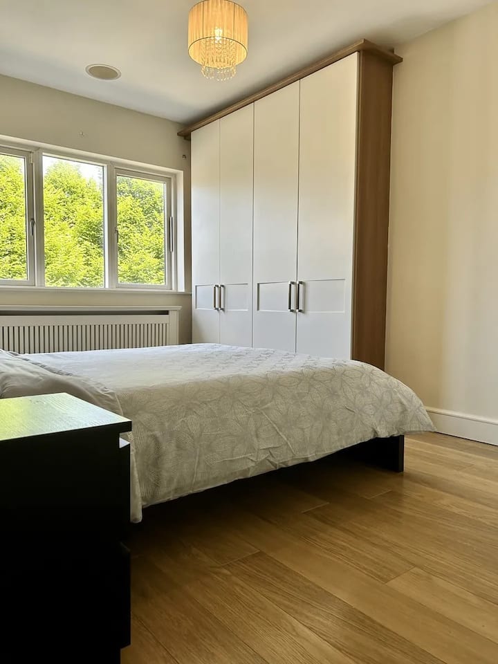 1 Double Bedroom With Private Bath- For Female - Celbridge