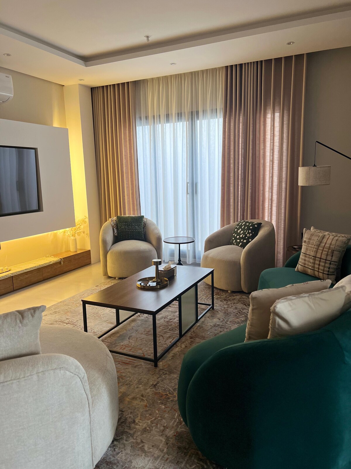 Dhahrat Laban Apartment Vacation Rentals - Dhahrat Laban, Riyadh, Saudi ...