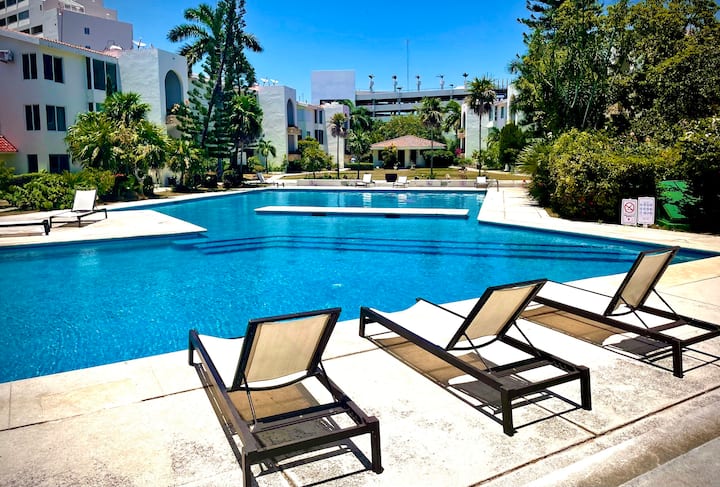 Laguna, Alberca Y Playa A 500m.en La Zona Hotelera - Cancún
