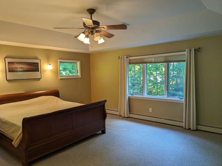 Spacious And Roomy - Saratoga Springs, NY