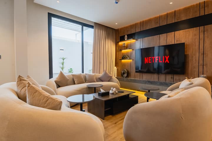 Luxury Apartment - 3 Bedrooms - Outdoor Area - 리야드