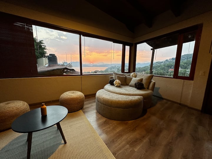 Depa Vista Lago, Terraza, Cocina, Hermosa Sala Tv - バジェ・デ・ブラボ