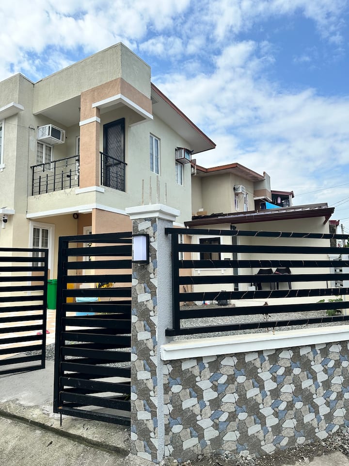 Balaynicarol Lovelace St. For Cozy Relaxing Stay. - Cavite City