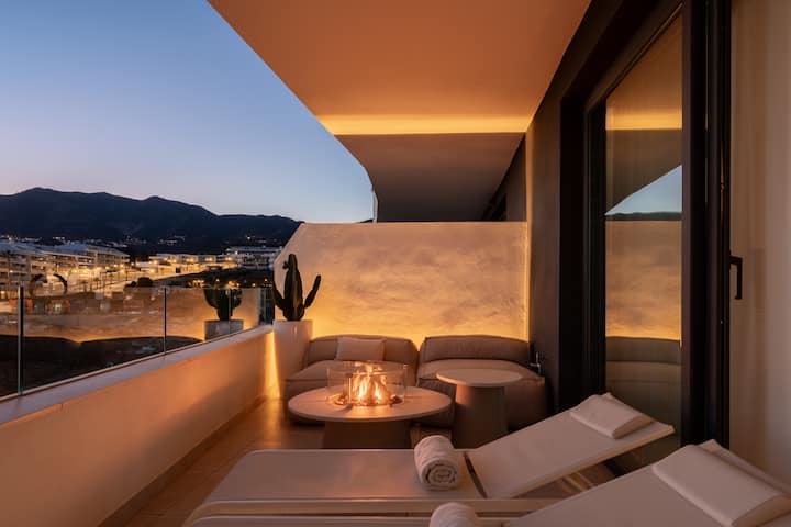 Stylish Luxury Suite With Terrace In Higueron - Benalmádena